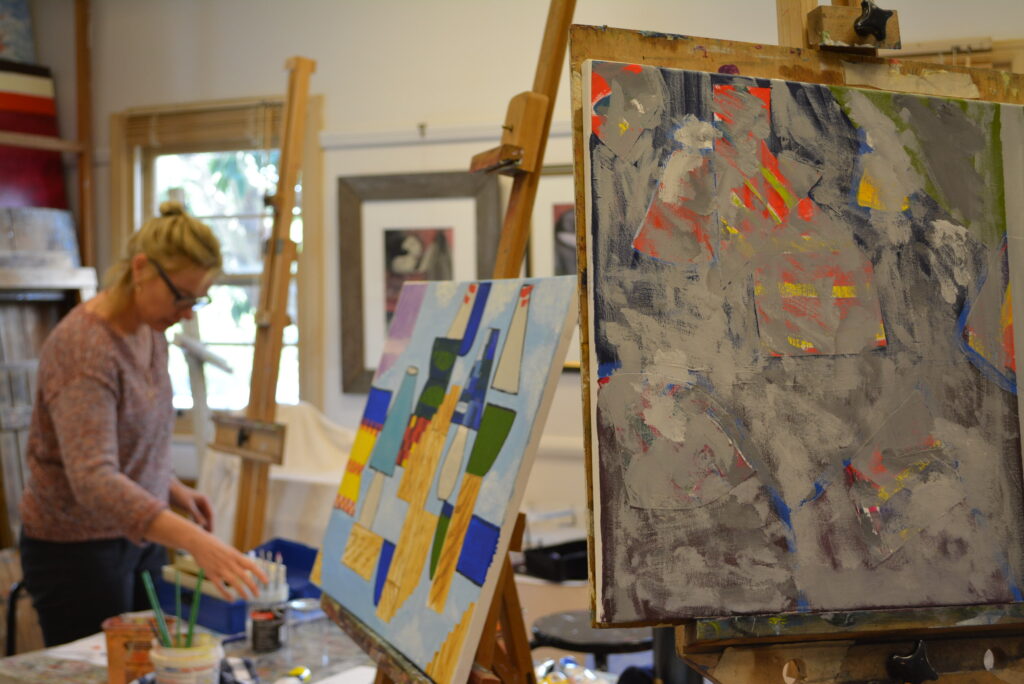 EXPLORE YOUR CREATIVITY - School Of Fine Art